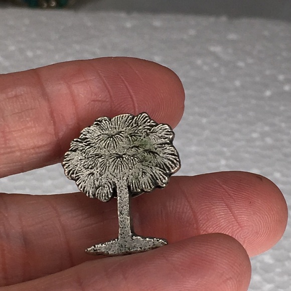 Jewelry | Palmetto Tree Brooch Pin Silver Tone Small Lapel Pin ...